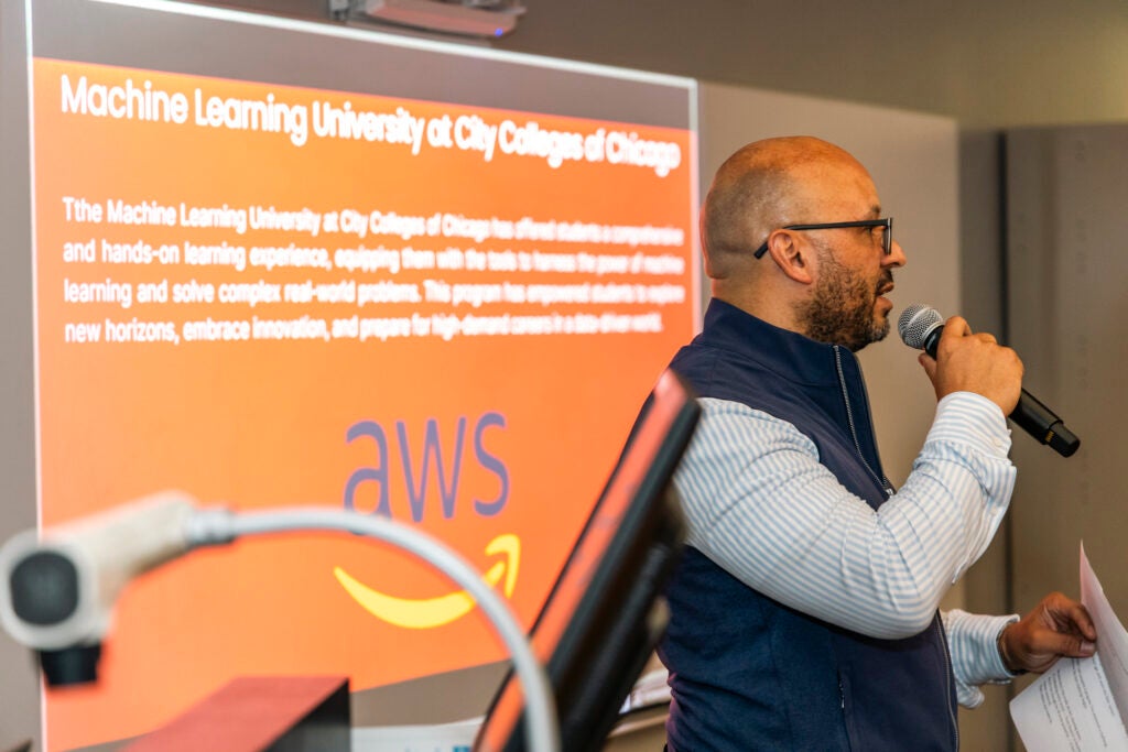 City Colleges of Chicago and Amazon-MLU bring enhanced Artificial ...